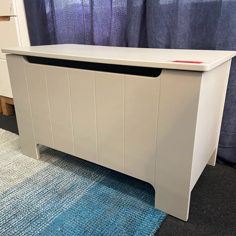 Children's toy box (from CALMO collection)